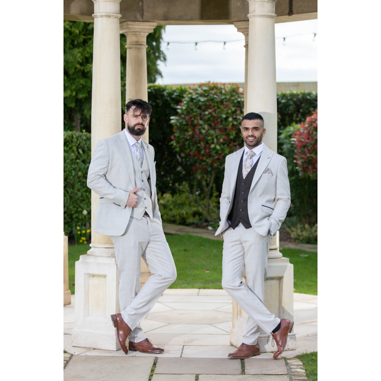 MENSWEAR - Top Mark Suits